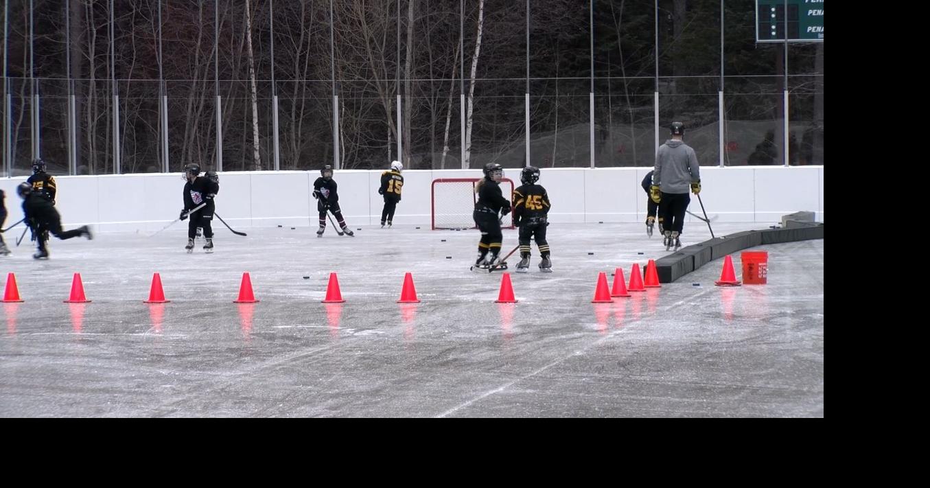 North Lakeland Bucks hockey team finally gets weather to have outdoor ...