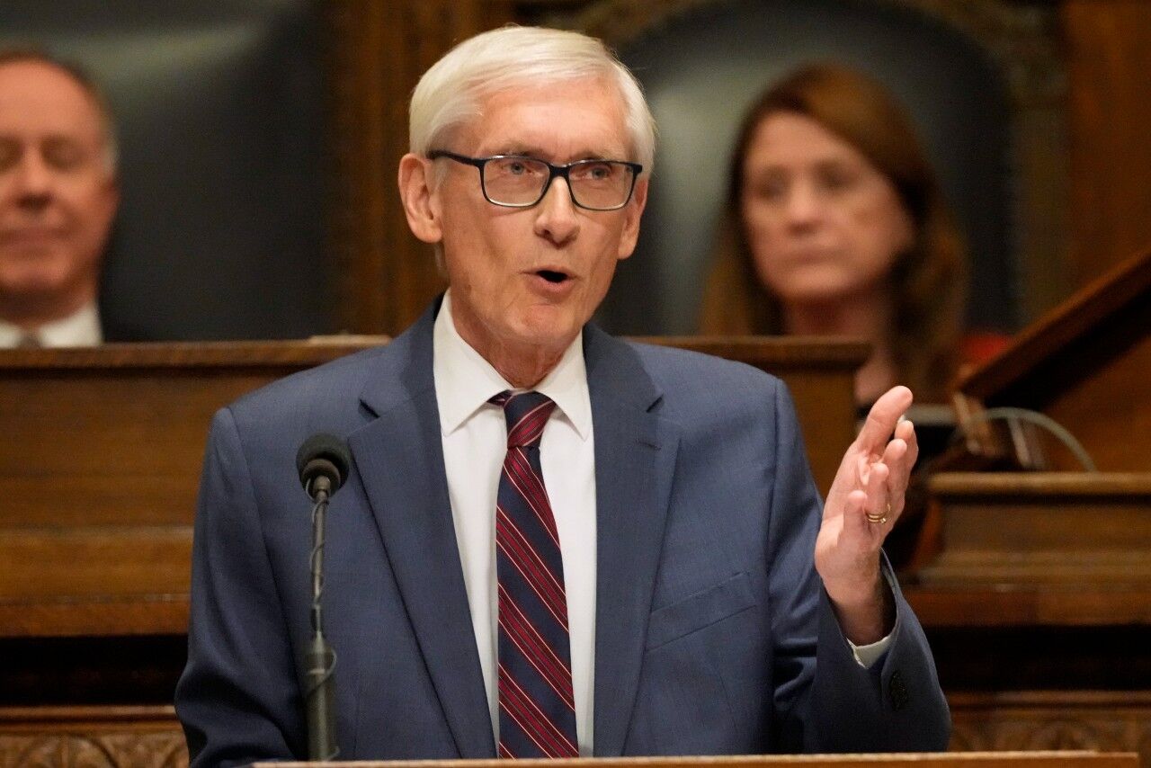 Report: Wisconsin governor race now a 'toss-up' after Evers bows out ...