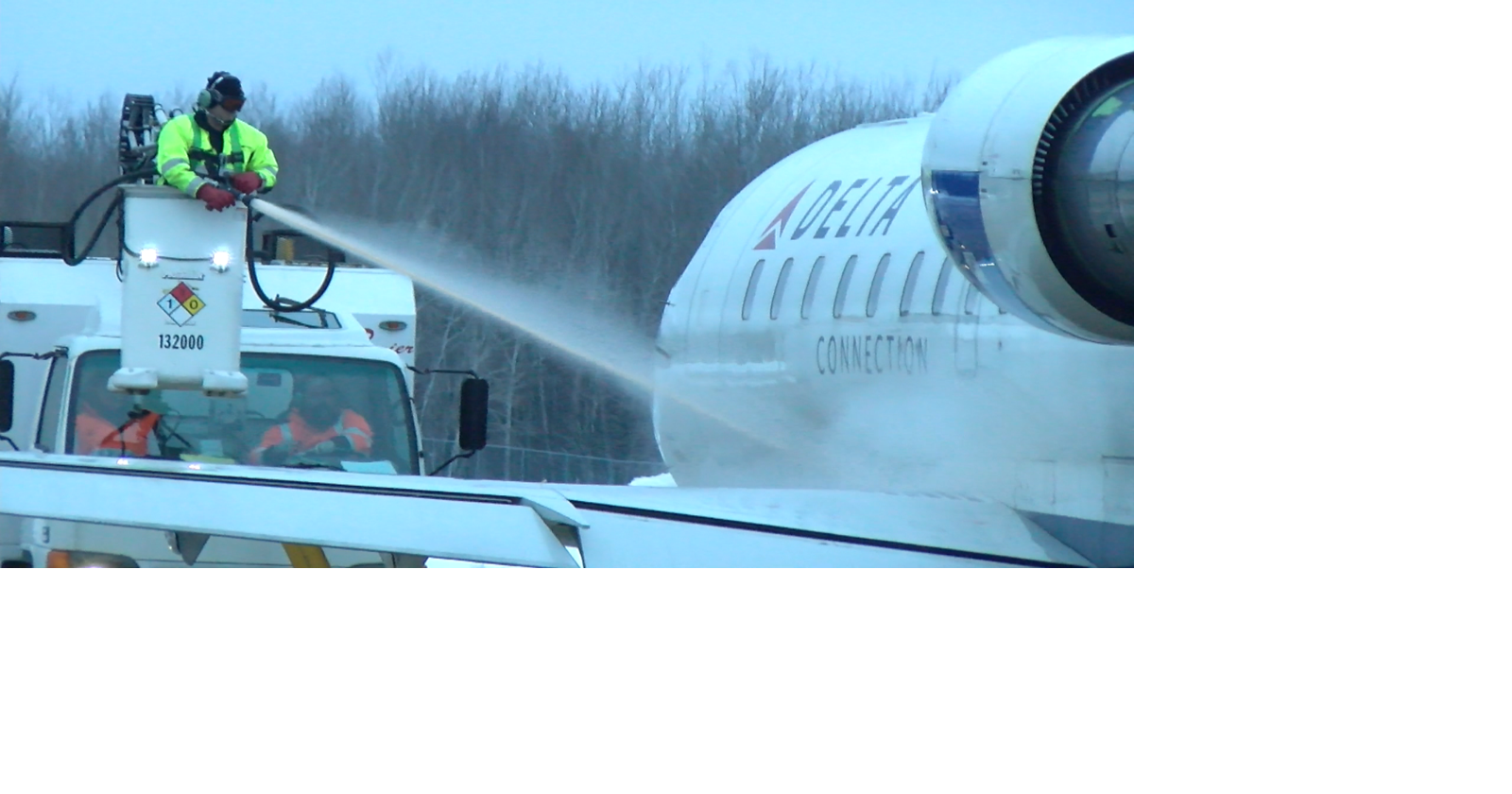 Rhinelander / Oneida County Airport prepares for winter storm | Local ...
