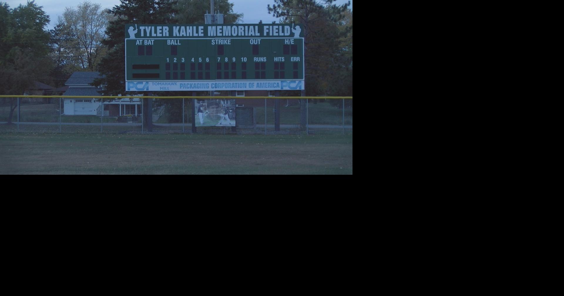 Tyler Kahle foundation hosts memorial banquet to fundraise for field ...