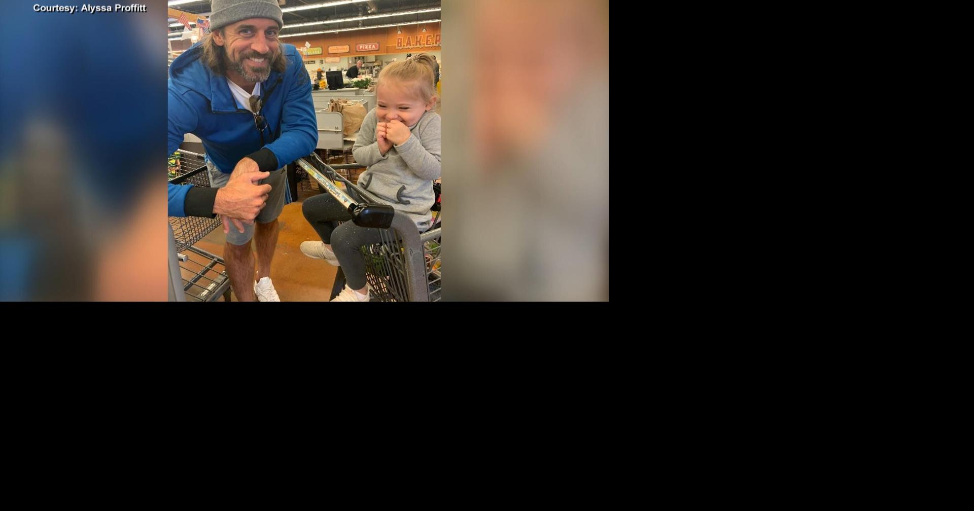 Wisconsin parent shares heartwarming photos of little girl meeting ...