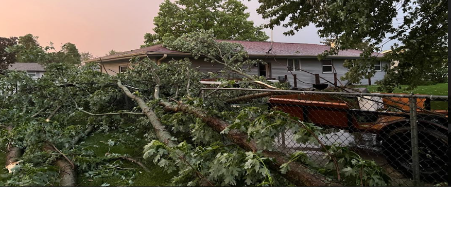 Tornado tears through south Janesville; clean-up efforts underway | Top ...