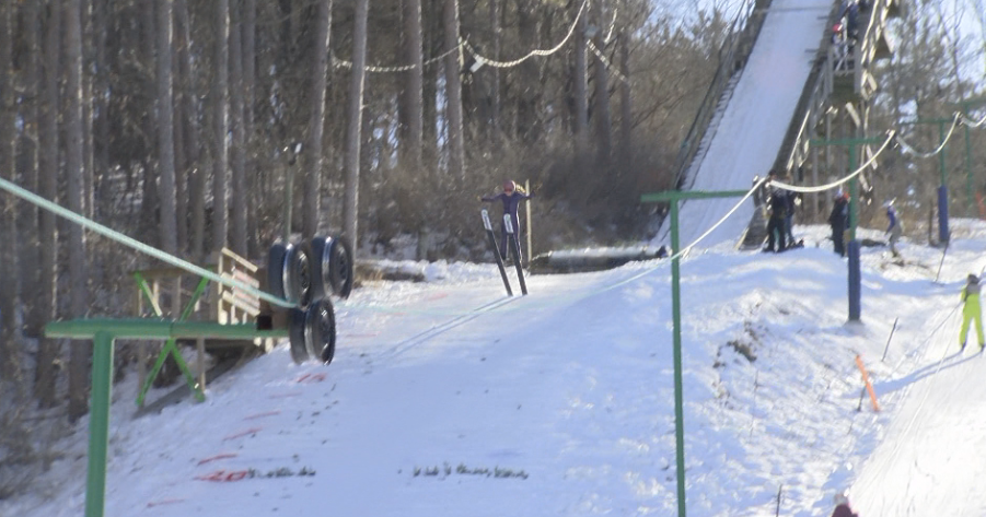 'We're super grateful and thankful': Blackhawk Ski Club hosts 76th ...