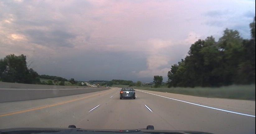 Monona police chase ends in capture after dramatic foot pursuit on I-94 ...
