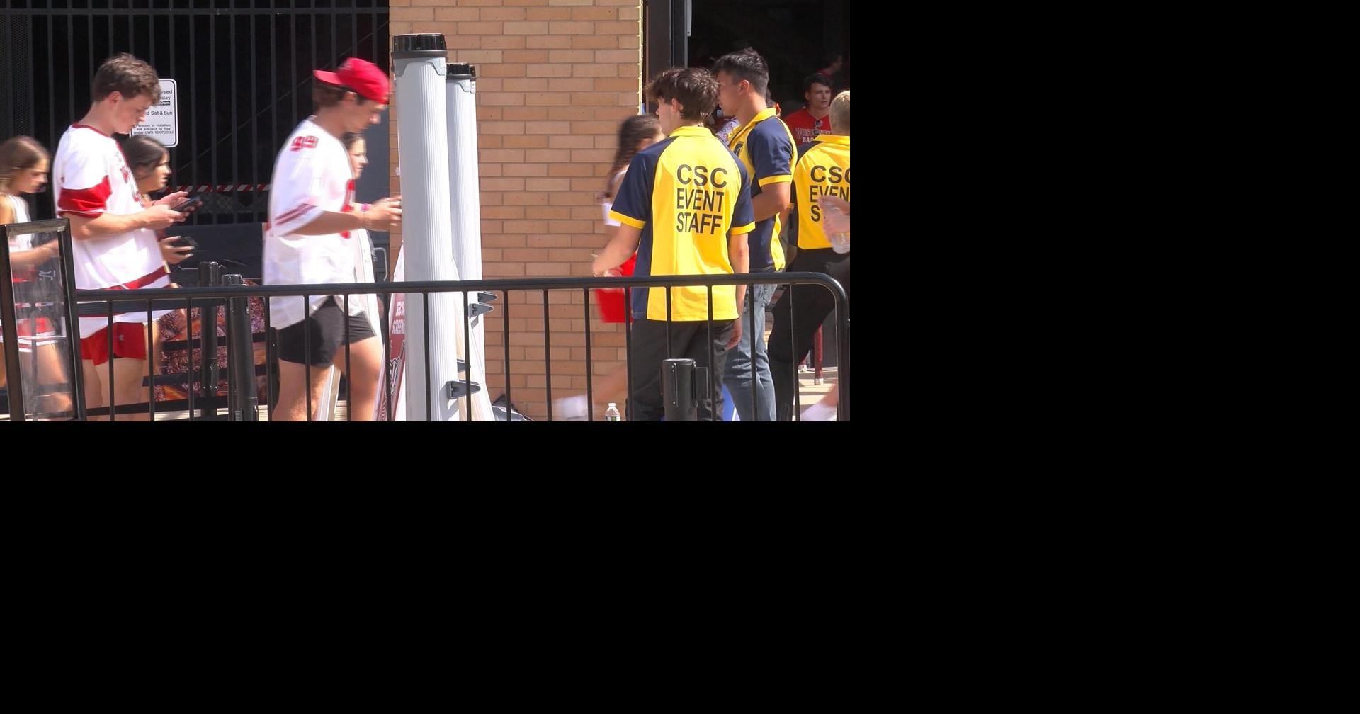 'You got to represent the Badgers baby': Badger fans show out for ...