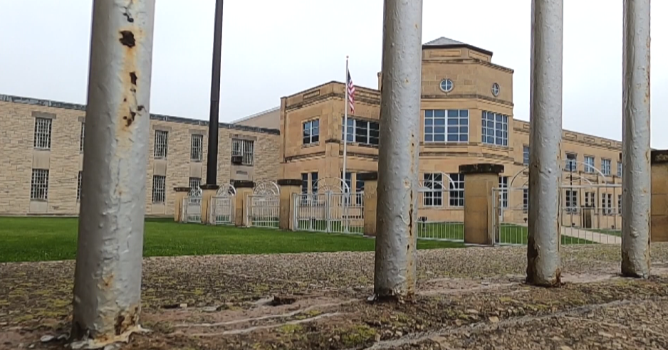 Inmate death raises concerns on prison conditions in Wisconsin | News ...