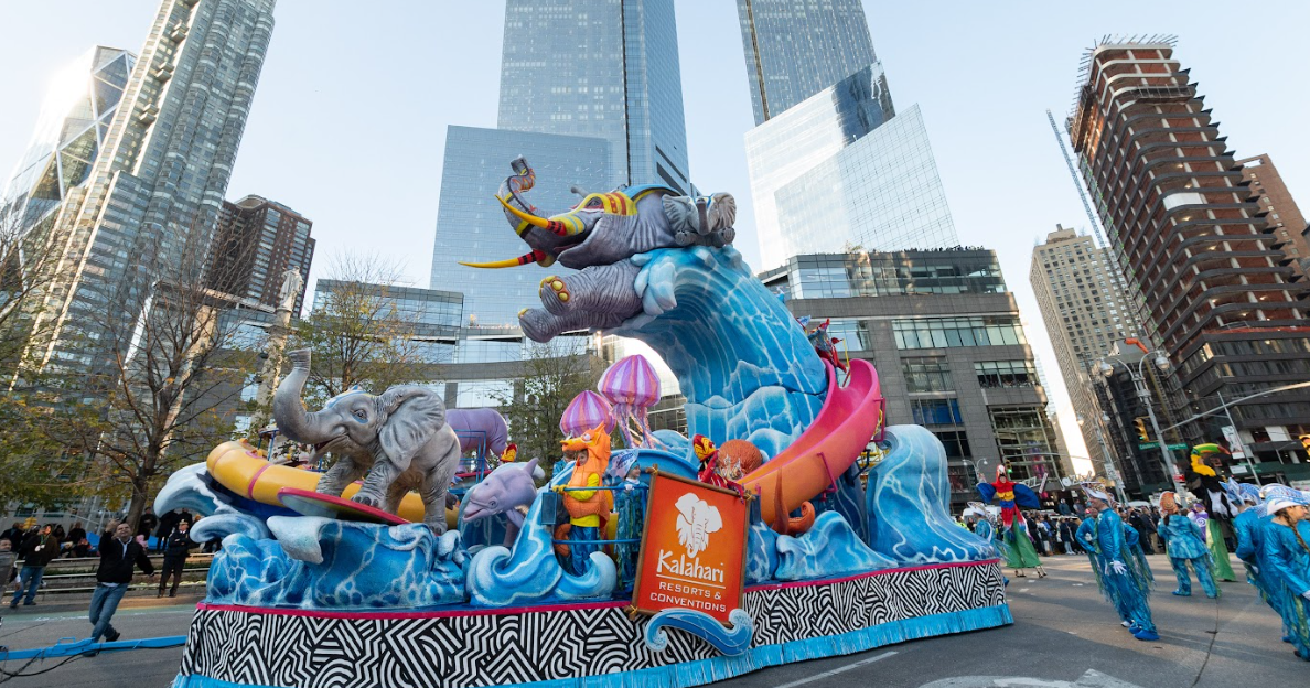 Kalahari Resorts & Conventions 'Colossal Wave of Wonder' float featured ...