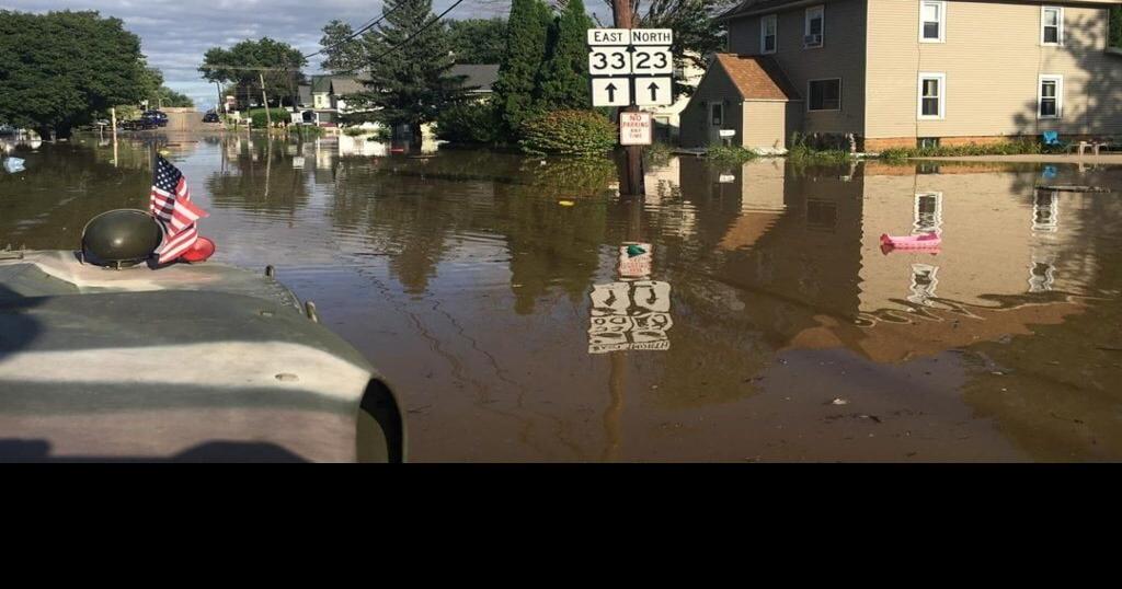 Reedsburg flooding calls for duck boats as neighborhoods go under water ...