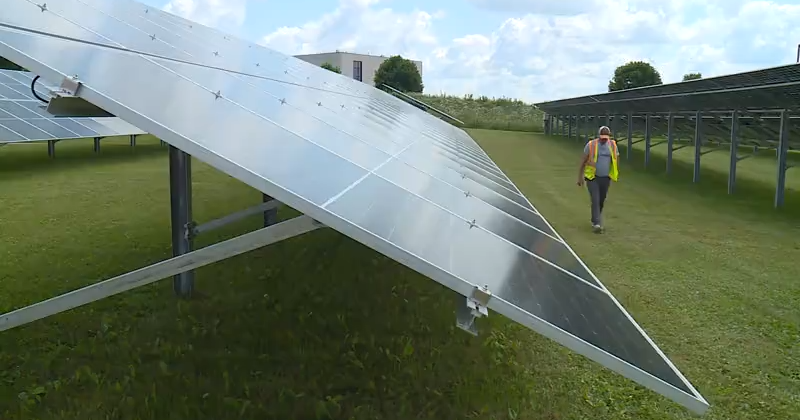Sun Prairie unveils new solar array at city's wastewater treatment ...
