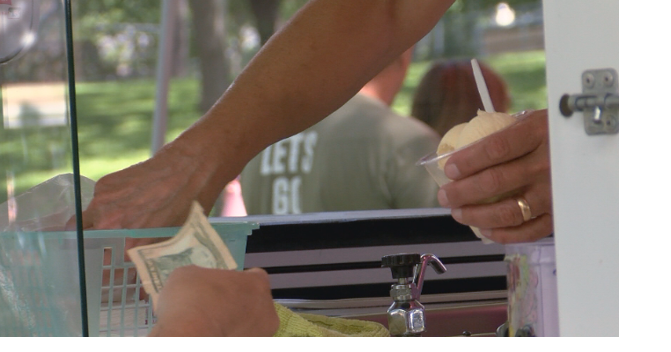 Baraboo community hosts 'Sundaes in the Park' to raise donations for ...