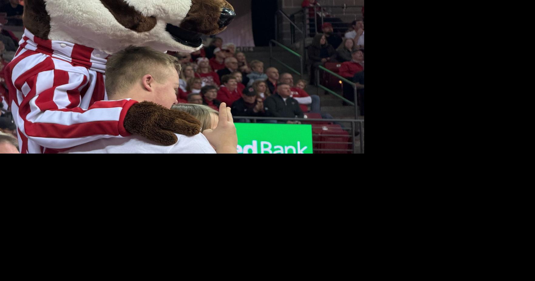 Dream on 3 makes Cottage Grove teen's Badgers basketball dream a ...