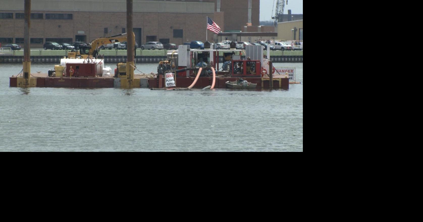 Major cleanup underway in the Milwaukee River | News | wkow.com