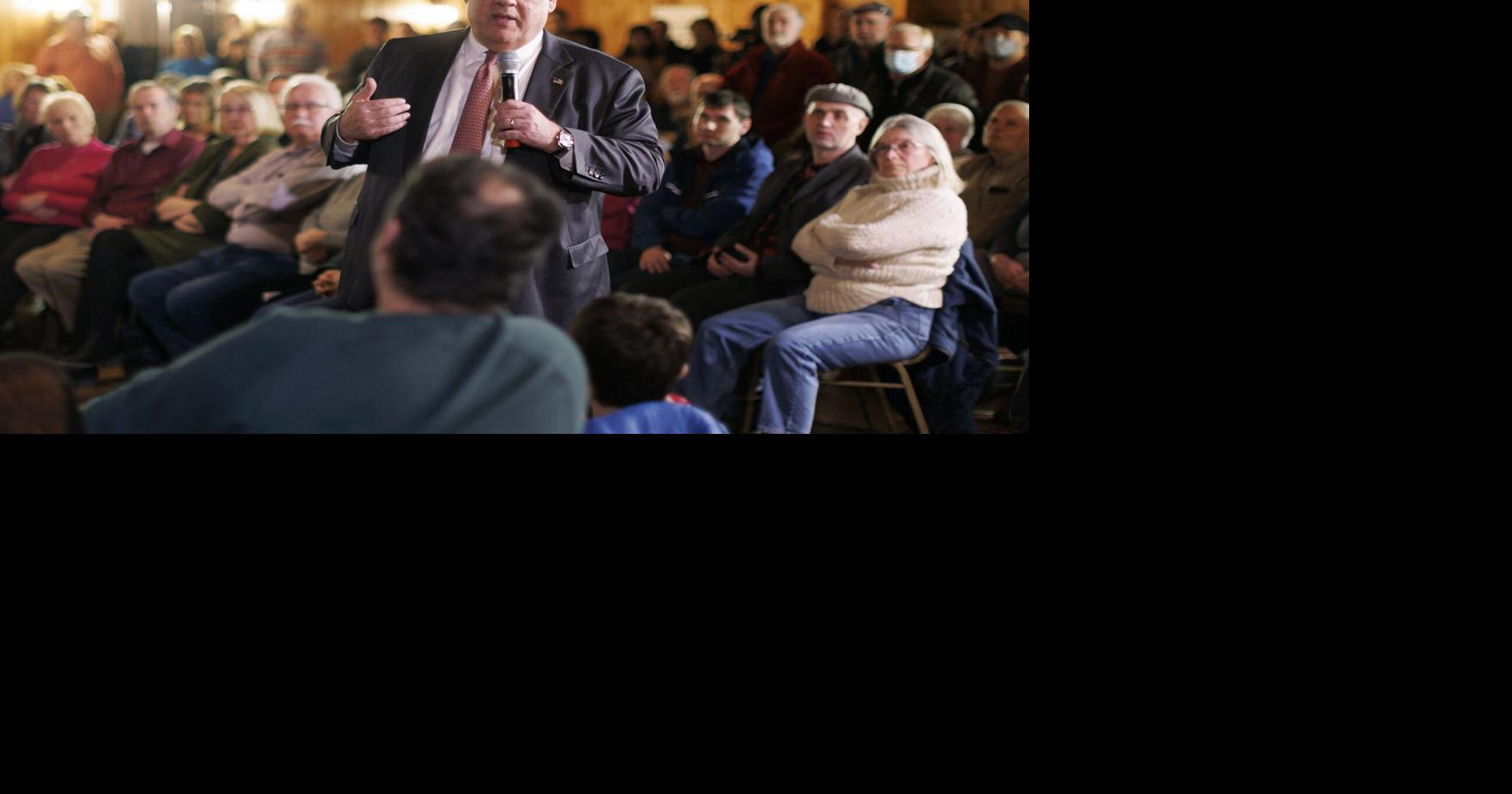 Trump threatens Chris Christie and ABC News after watching critical ...