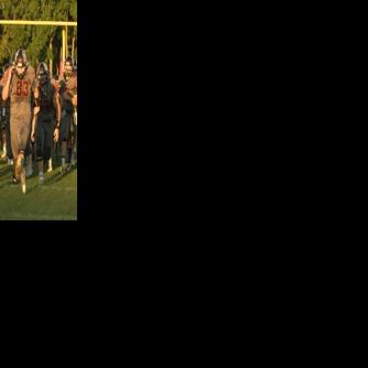 State line separates defending D7 state champion Black Hawk-Warren (IL ...