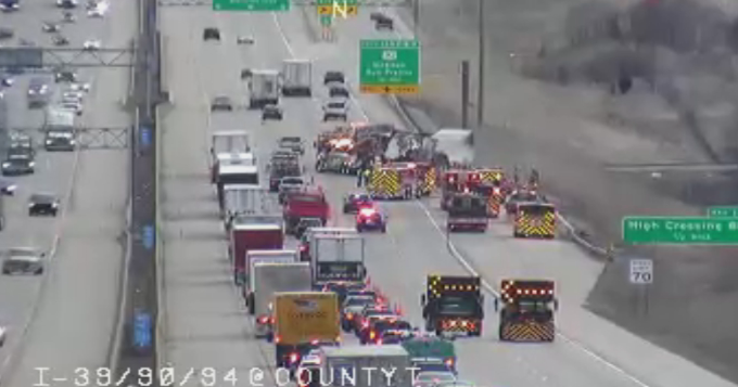 Semi-truck fire causes lane closure on I-39 northbound | News | wkow.com