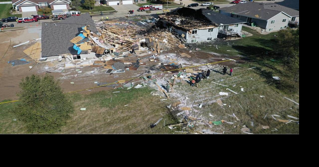 No one hurt, 3 homes damaged in Oregon duplex explosion | News | wkow.com
