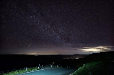 Look up to the sky for the last meteor shower of the year | Astronomy ...