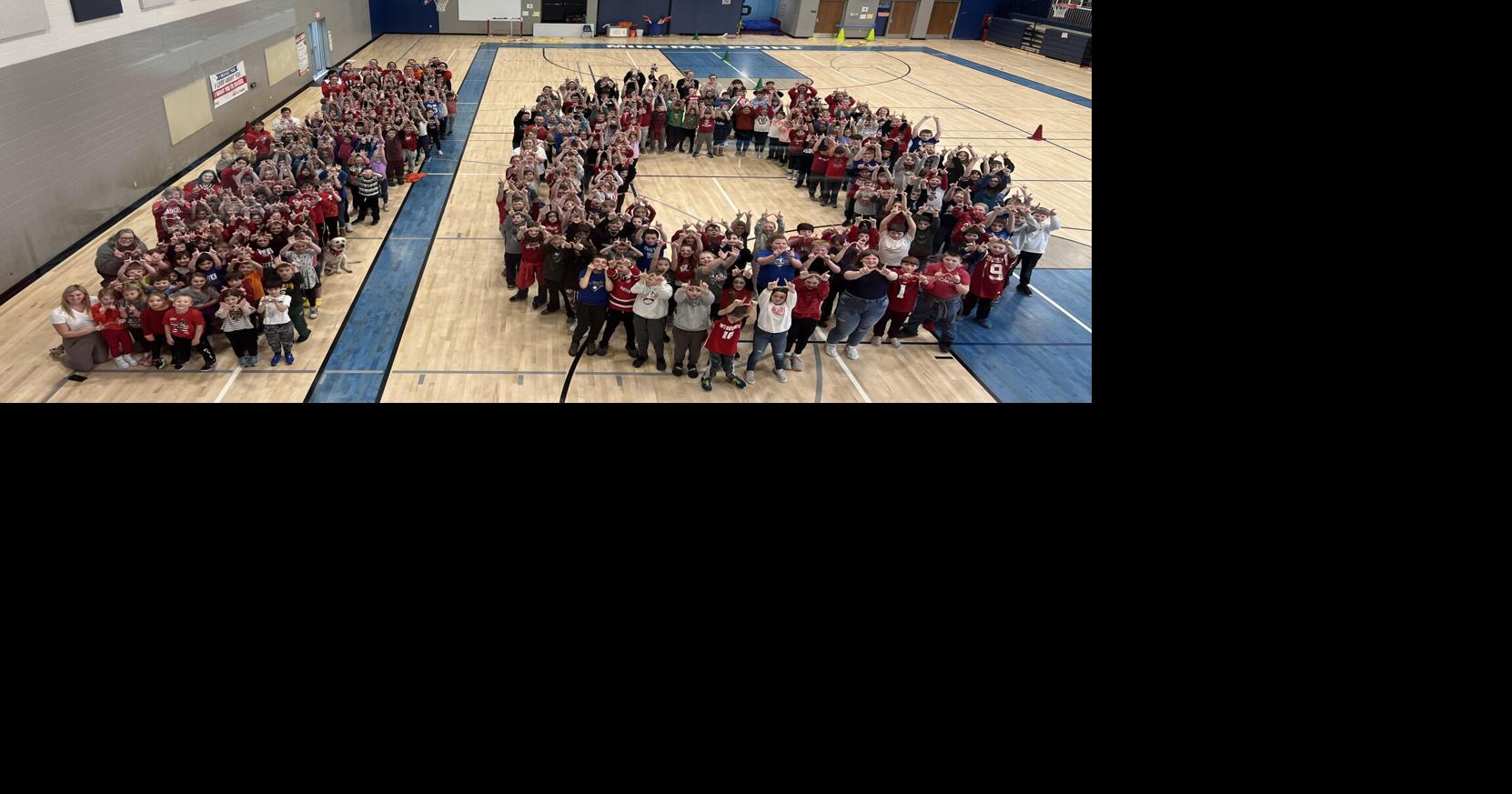 Mineral Point school kids honor former student and now Badger ...