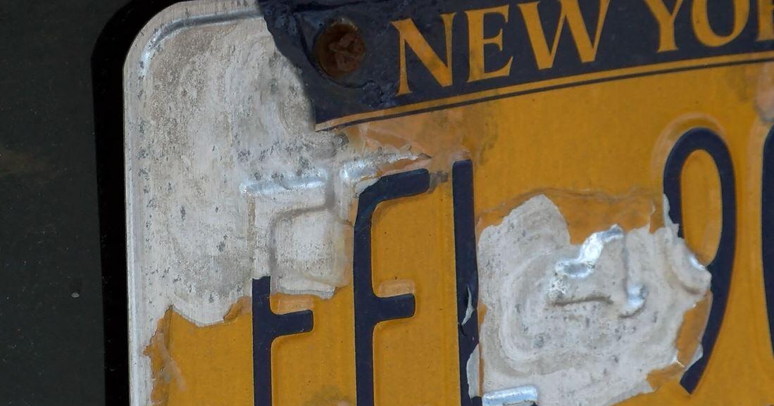 DMV reminding customers to exchange peeling license plates | News ...