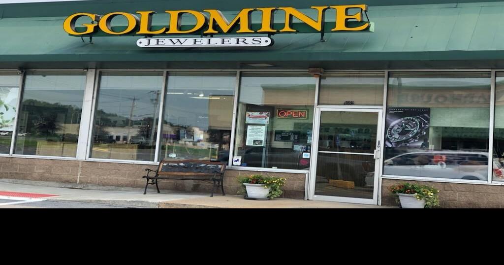 Owners Of Goldmine Jewelers Announce Retirement Local Wktv