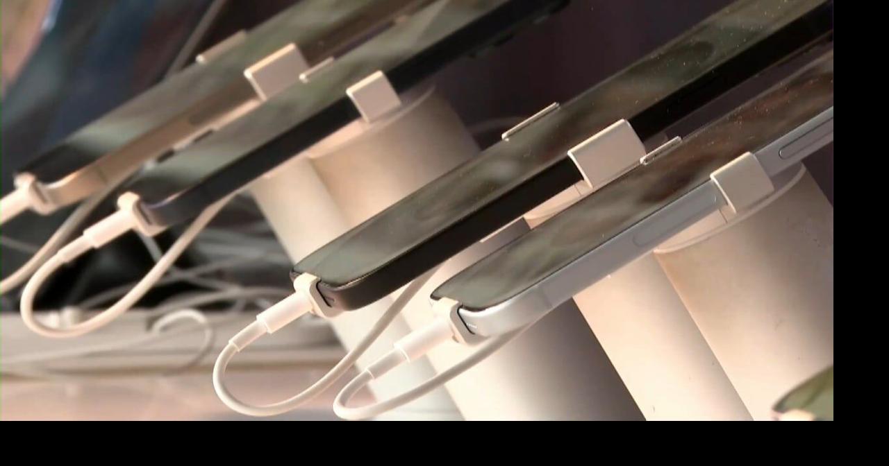 Eclipse prep: What to know about your phone and the sun | Video | wlfi.com