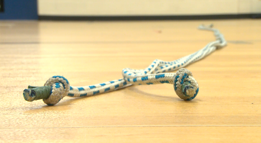 Professional jump roper saves life with double-dutch jump ropes | News ...