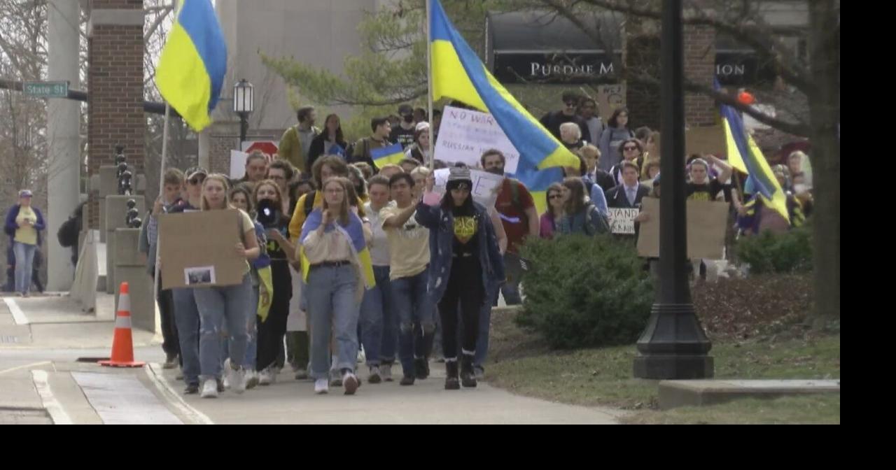 Purdue students and community members protest war in Ukraine ...