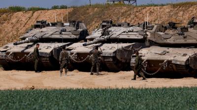 Israeli strikes kill dozens as military launches first ground campaign ...