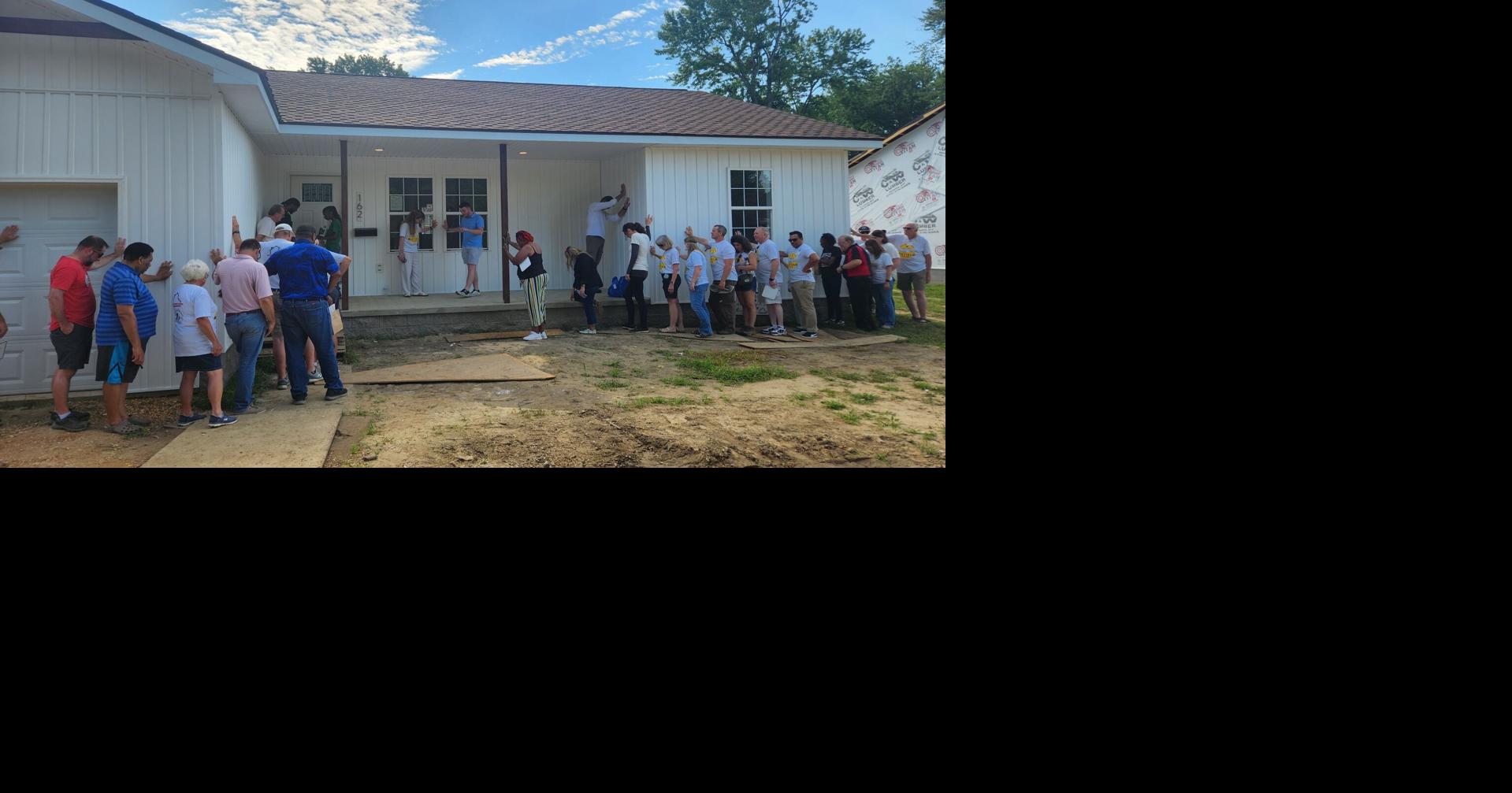 Mayfield-Graves Fuller Center for Housing dedicates new homes | News ...