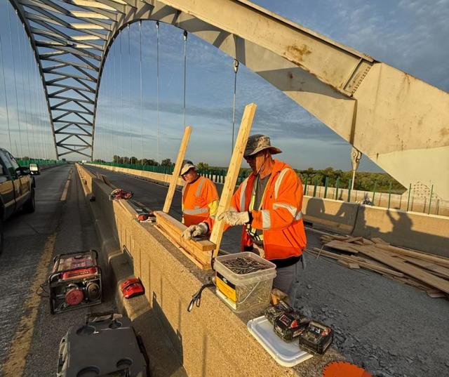 IDOT reports I-24 Ohio River Bridge update on barge strike, upcoming ...