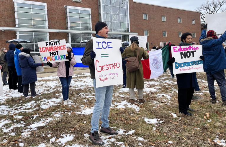 Immigration rights protest at SIU aims to unite, educate students ...