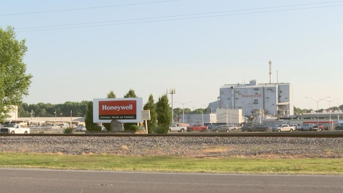 Uranium hexafluoride released from Metropolis Honeywell plant ...