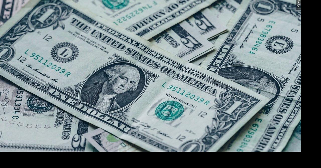 Trump and White House question back pay for furloughed workers amid ...