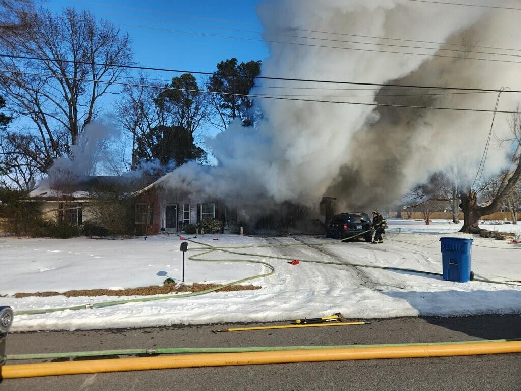 Home burns down on Melrose Drive, no evidence of explosion according to ...