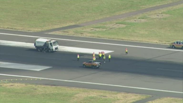 Melting tarmac halts flights in London | News | WPSD Local 6