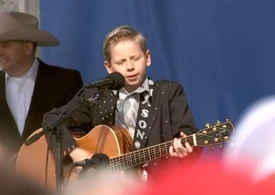 Community celebrates Mason Ramsey, aka ‘the yodeling Walmart kid ...