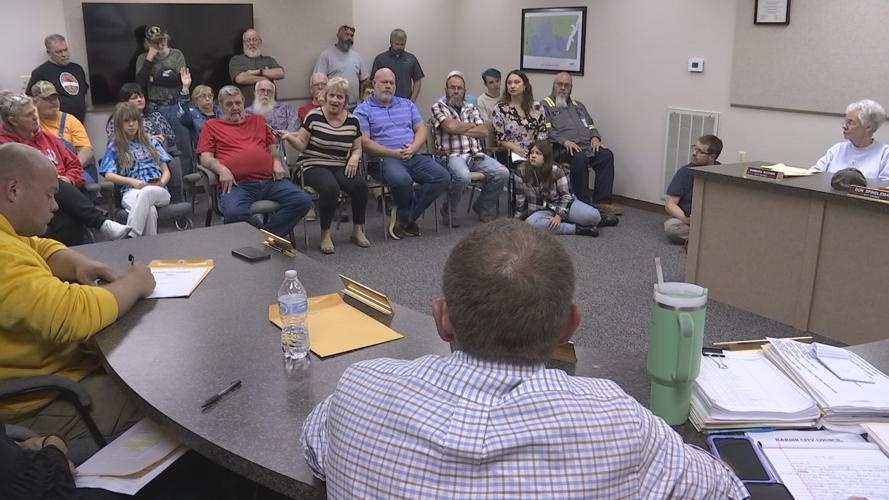Hardin residents frustrated about trash fee, voice concerns at city council meeting | News ...