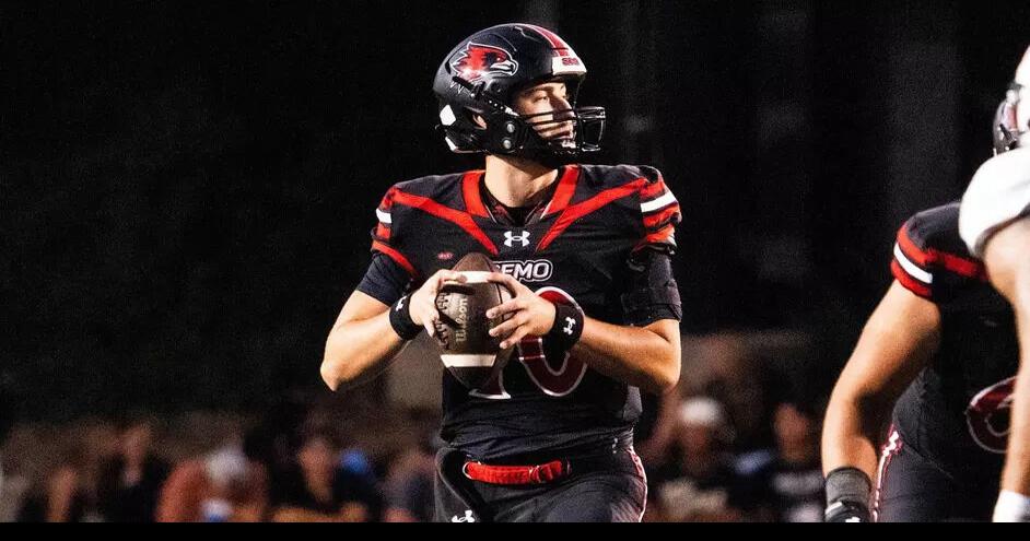 DeLaurent throws record six touchdowns in Redhawks' 45-42 2OT win over ...