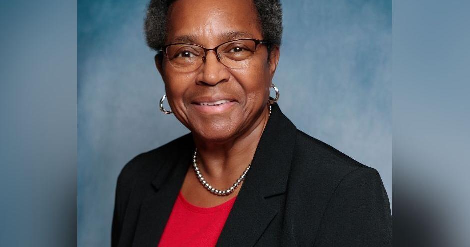 Carbondale's Mayor Harvey to attend state leadership program | News ...