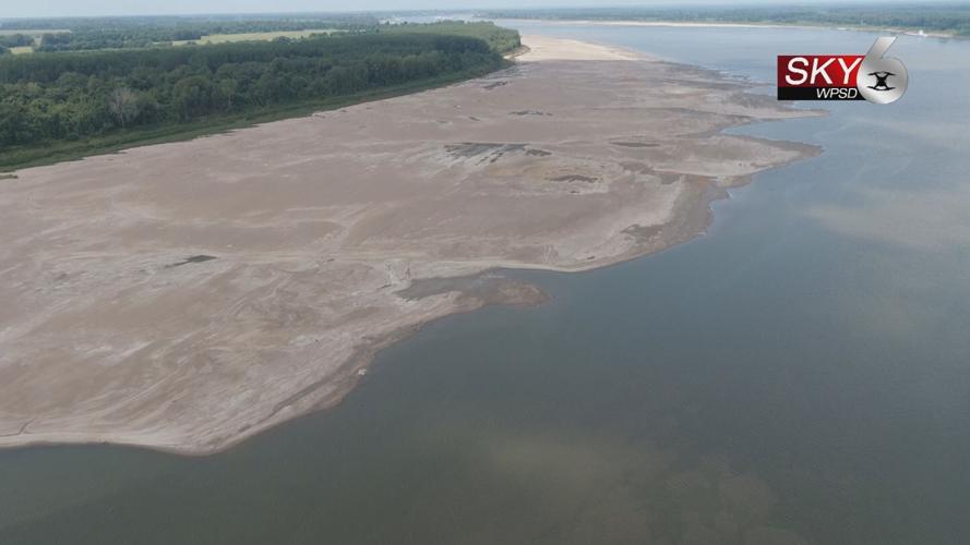 Low river levels causing issues for barges and boats | News | WPSD Local 6