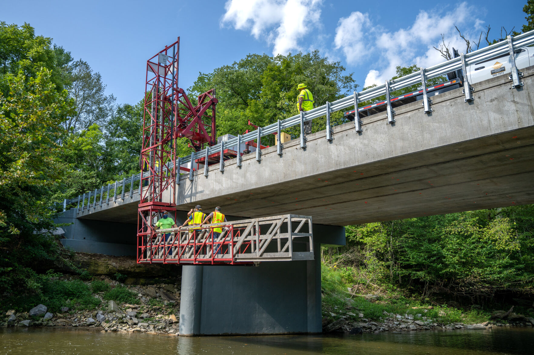 Kentucky bridge project provides roosting spot for endangered bats ...