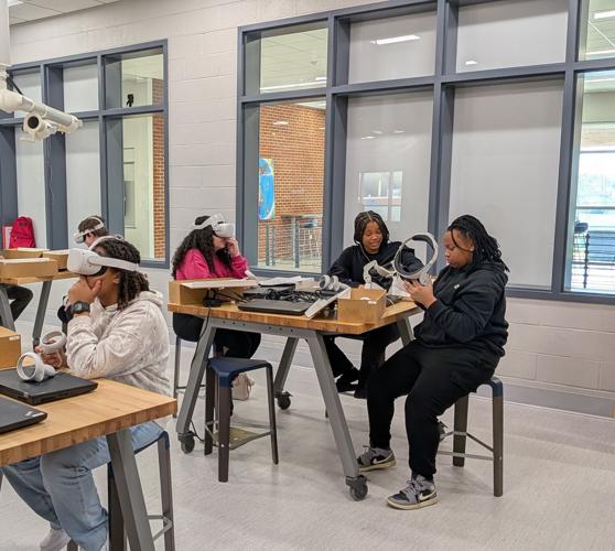 Paducah students explore careers through virtual reality | Newsletter ...