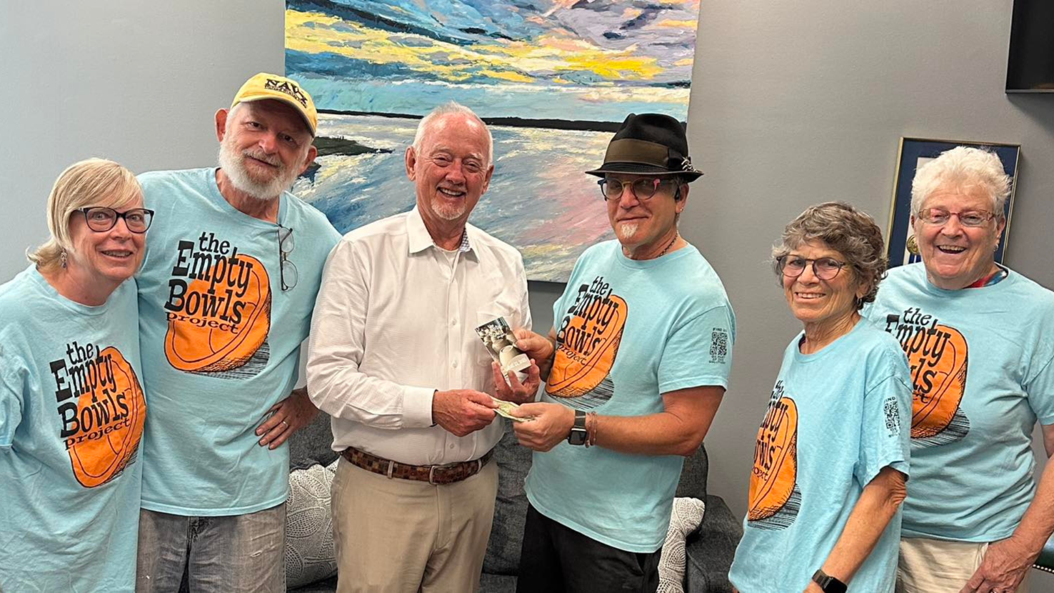 Bray buys first ticket for Paducah event to combat food insecurity ...