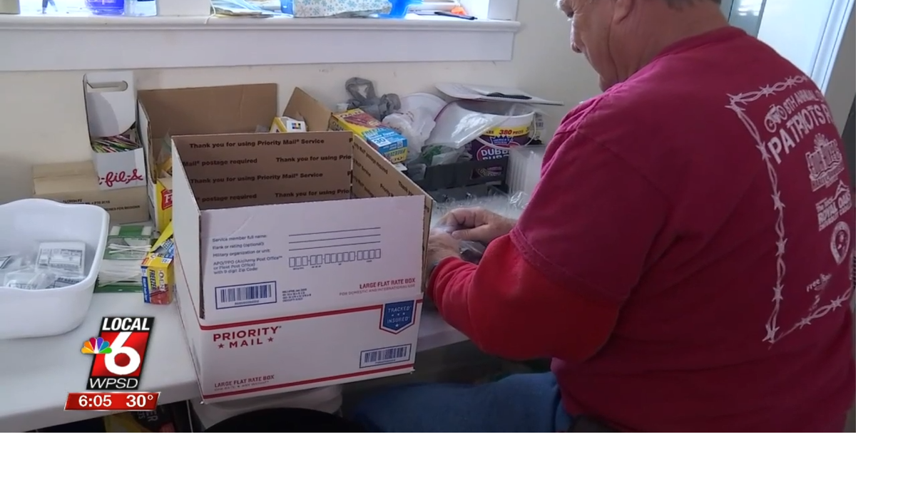 Hugs Project of Western Kentucky packing Christmas boxes for troops ...