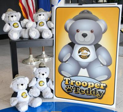 Kentucky State Police participate in Black Friday with Trooper Teddy ...