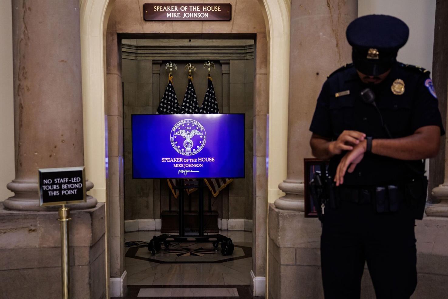 Government shutdown threatens to drag on through weekend with Hill ...