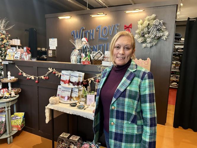 Kentucky Oaks Mall expects thousands Black Friday, local shops eye ...