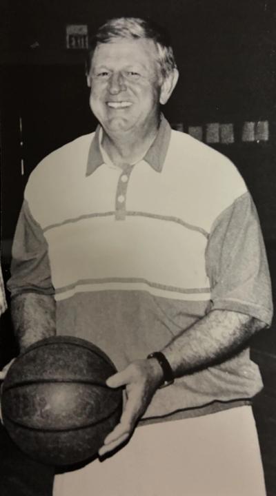 KHSAA Hall of Famer, Livingston Central legend Don Ringstaff dies at 84 ...