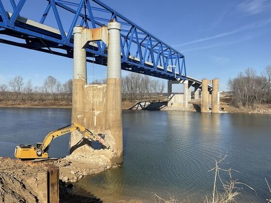 New U.S. 60 Cumberland River Bridge closing briefly for explosive ...