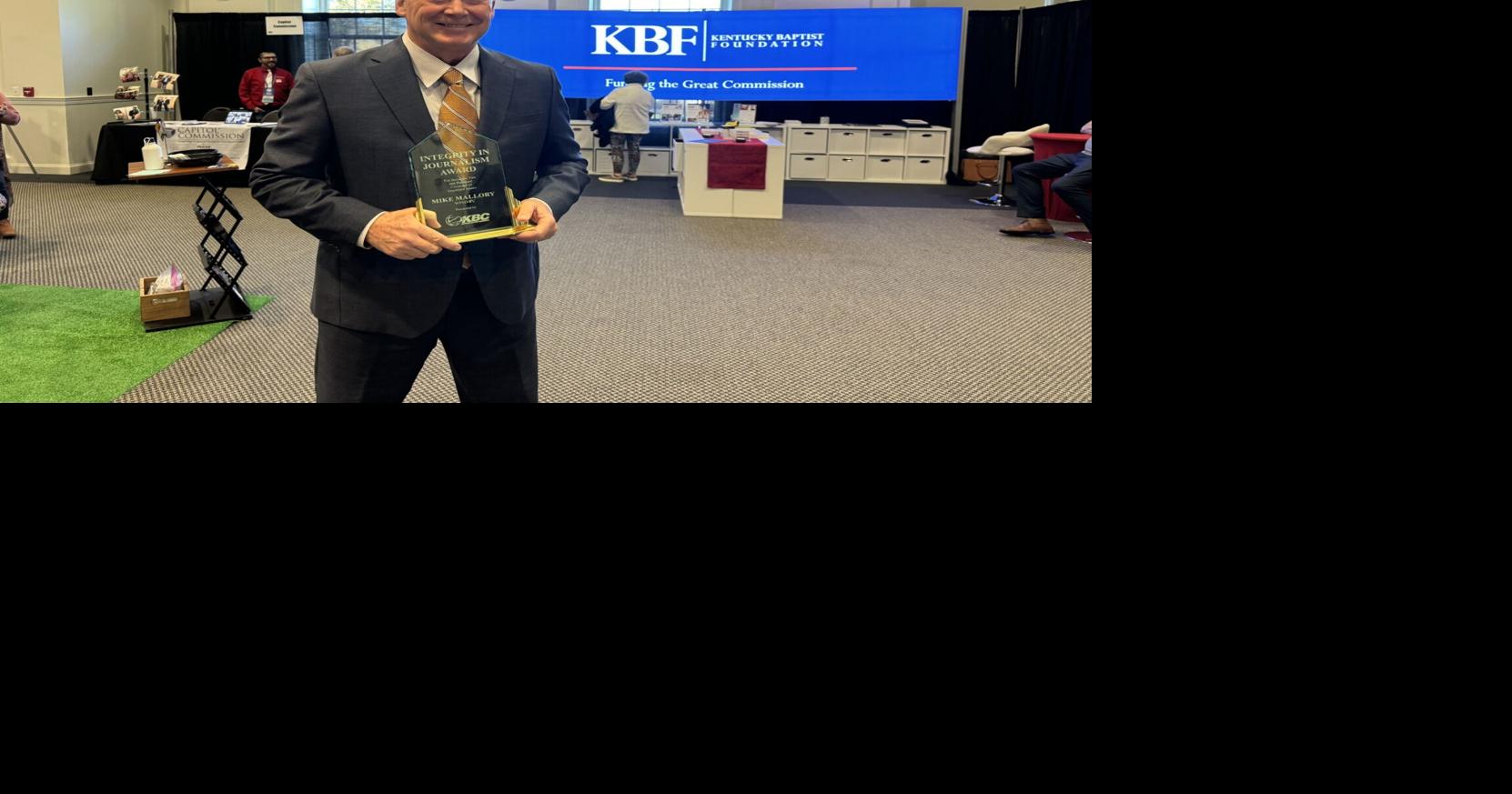 WPSD's Mike Mallory accepts award applauding journalistic integrity ...